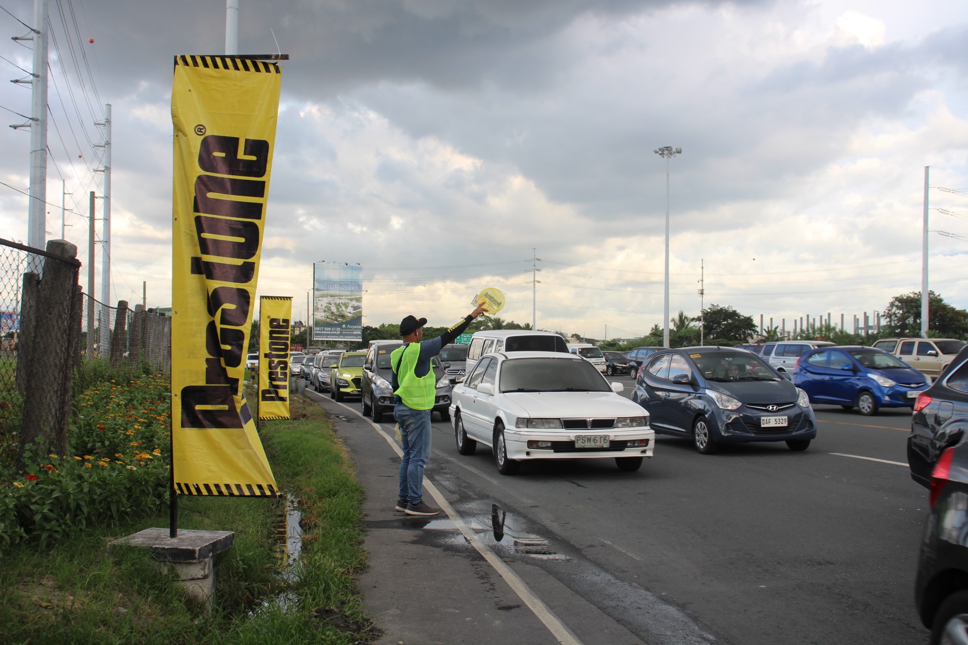 Road assistance ensures safety of motorists. – Motoph – motoph.com