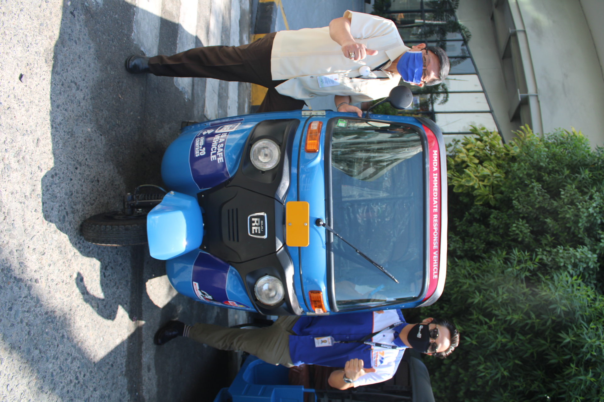Trimotors and JVR Foundation Donates Bajaj RE Units to MMDA Frontliners ...
