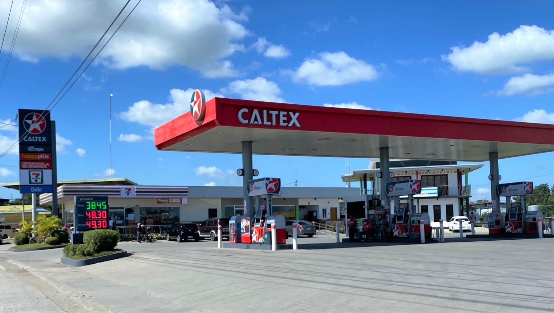Young entrepreneurs find success as Caltex retailers - Motoph - motoph.com