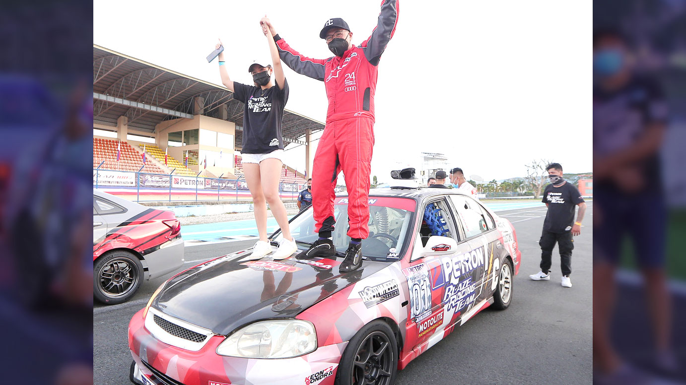 Petron Blaze Racing Team Wins 12-hour Endurance Cup Attests to Winning ...