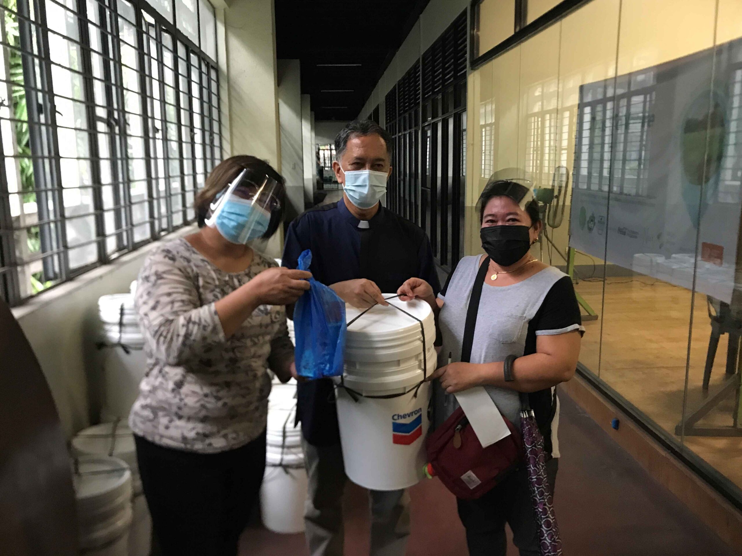 Chevron donates Bokashi Pinoy Compost Kits to less fortunate families ...