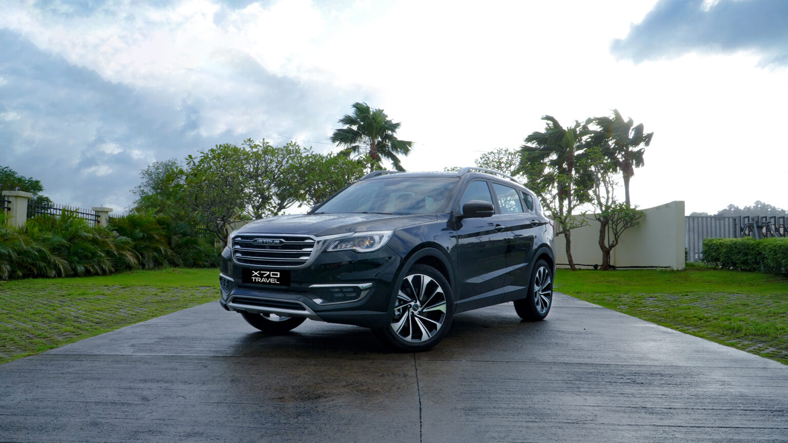 JETOUR X70: The Perfect Companion for Your Driving Experience - Motoph ...