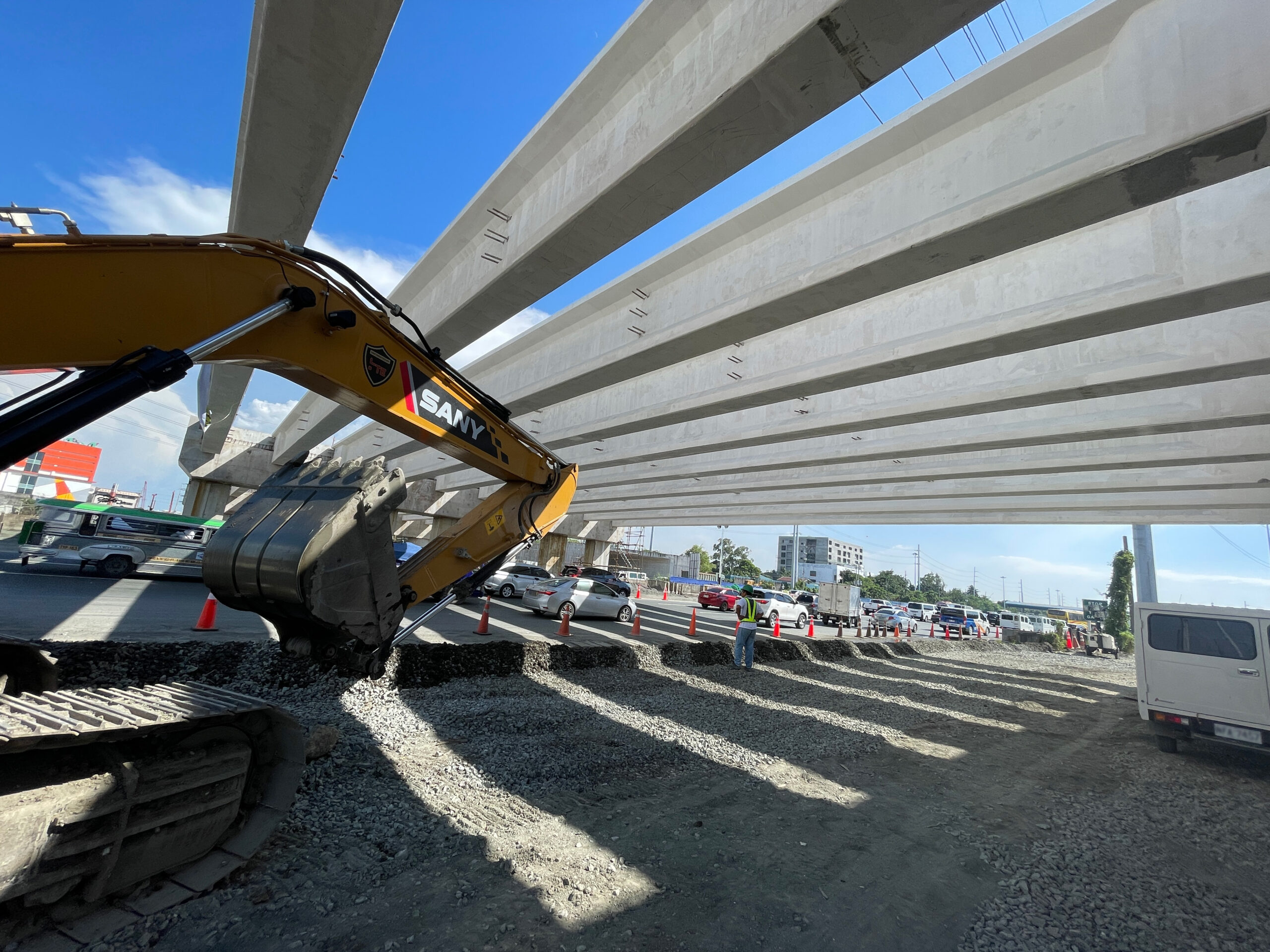 CIC Successfully Completes Girder Launching for CAVITEX C5 Link Project ...