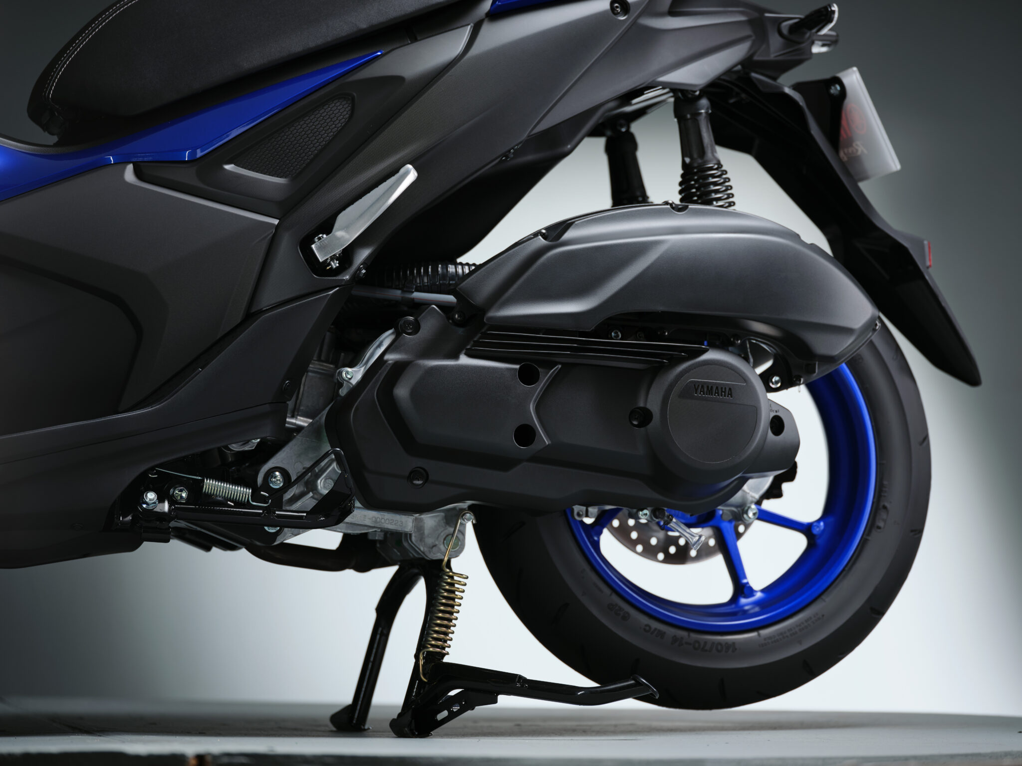 THE ALL-NEW YAMAHA AEROX: REDEFINING SPORTY PERFORMANCE - Motoph ...