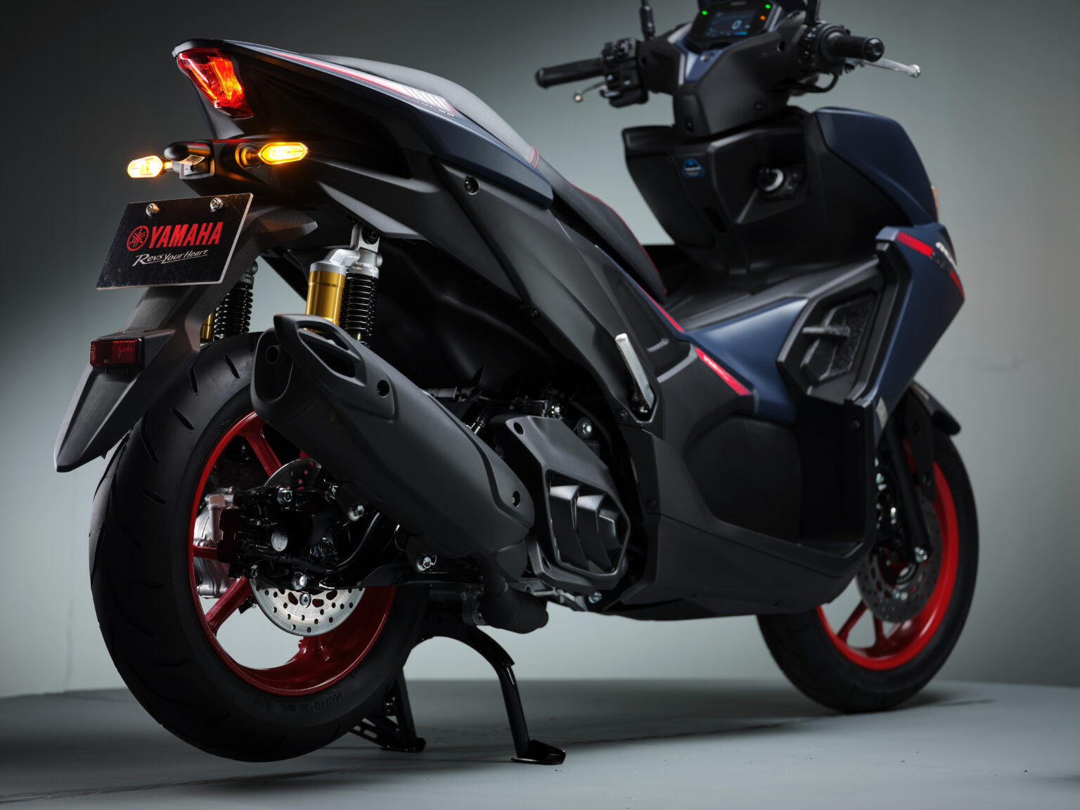 THE ALL-NEW YAMAHA AEROX: REDEFINING SPORTY PERFORMANCE - Motoph ...